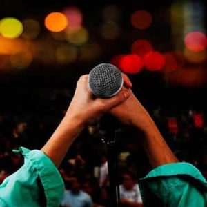 Best Microphone Placement For Voice Recording (Explained) - Loudspeaker ...